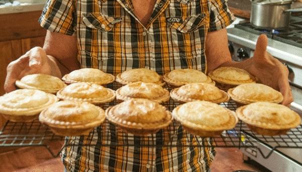 A toast to bush cooks - Outback Magazine : R.M. Williams