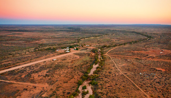 Who owns the bush? - Outback Magazine : R.M. Williams