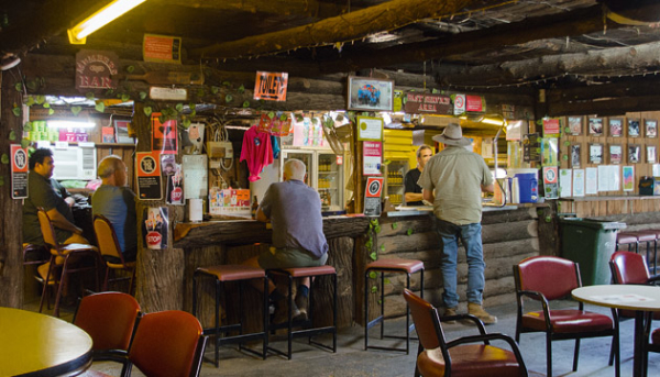 The Club in the Scrub - Outback Magazine : R.M. Williams